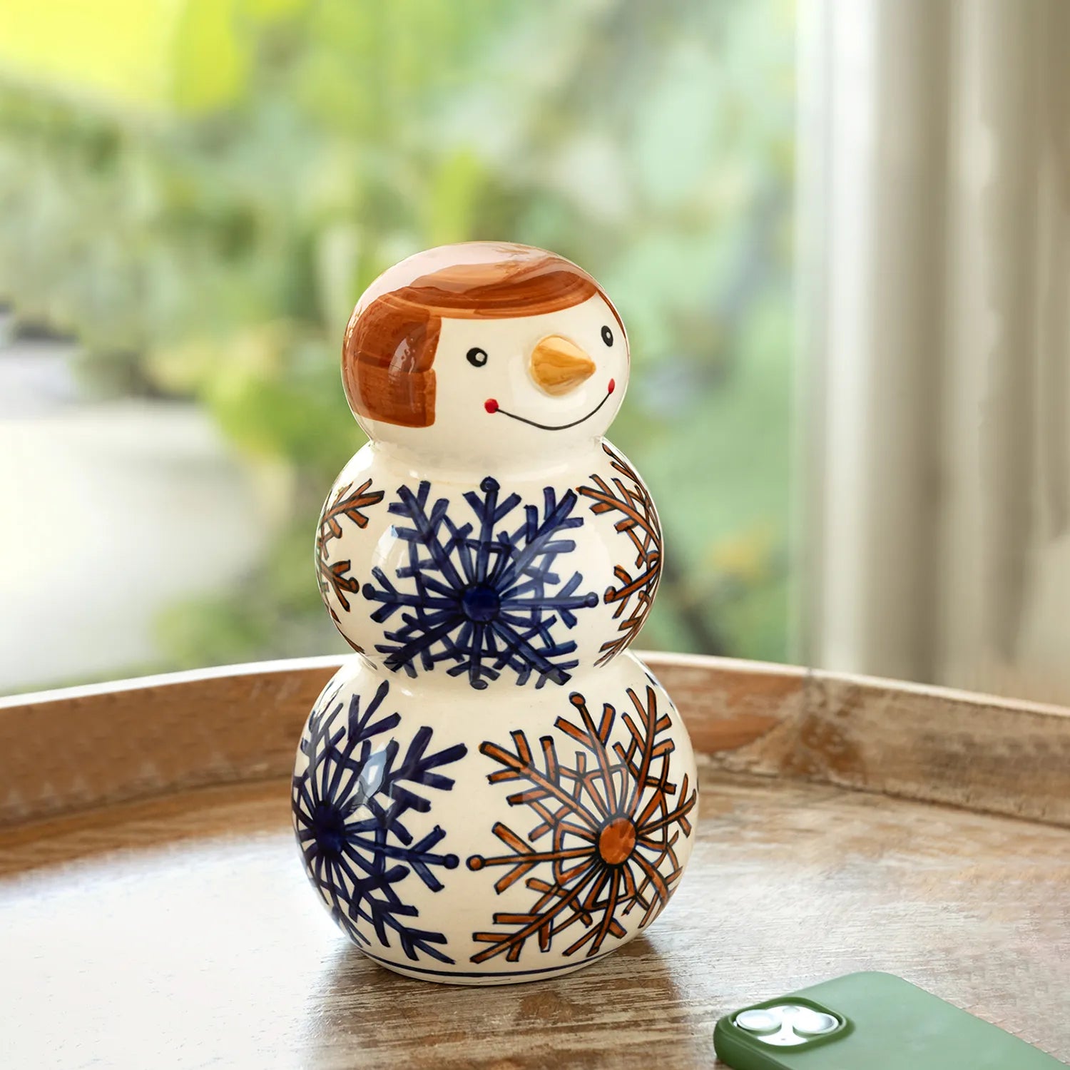 ExclusiveLane 'Happy Snowman' Ceramic Decorative Showpiece Figurine (H