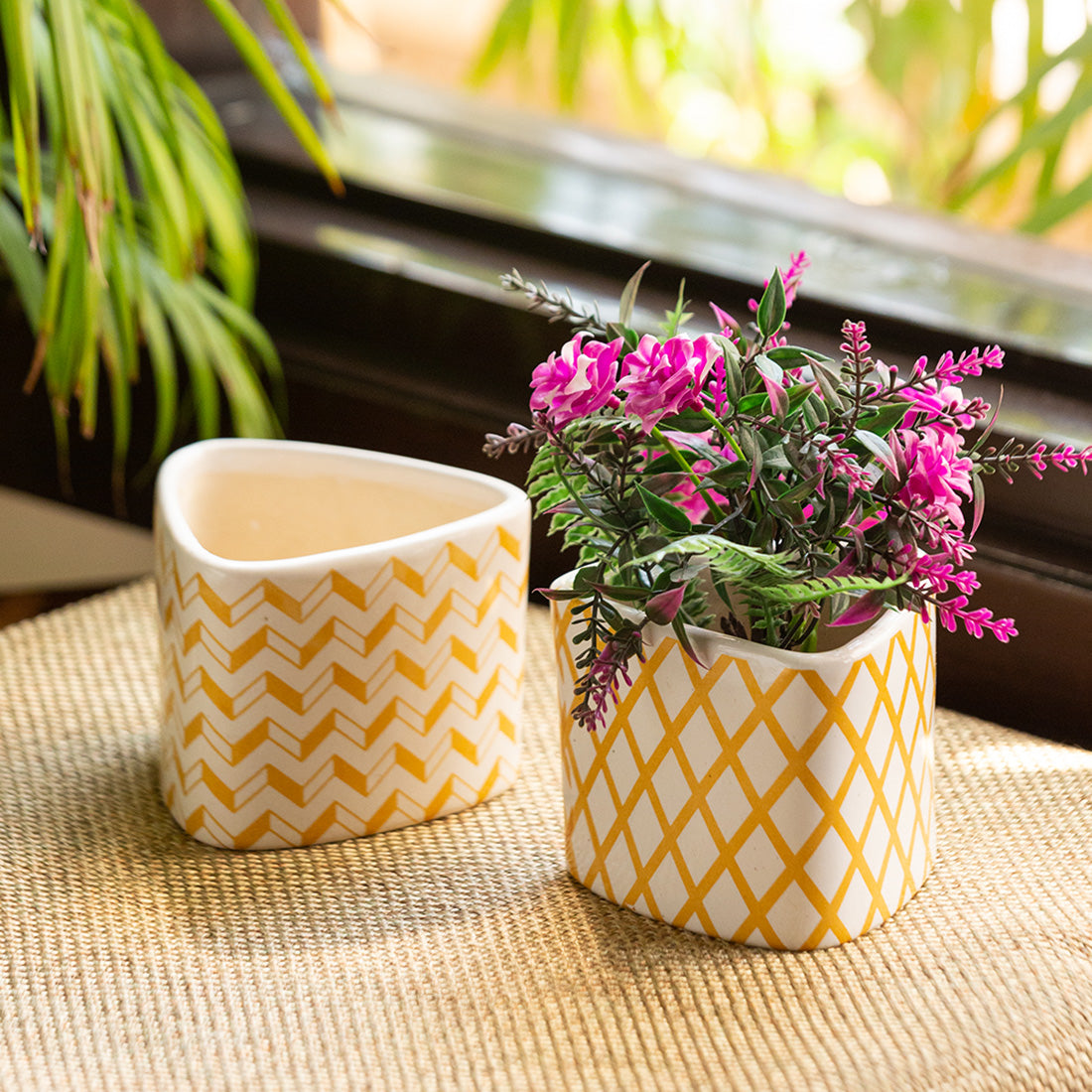 'Plaid Designs' Hand-Painted Table Planter Pots In Ceramic (Set of 2 ...